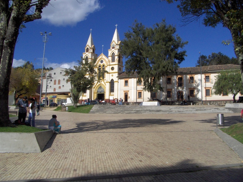 INVESTIGACION DE MERCADOS: LOCALIDAD DE SUBA